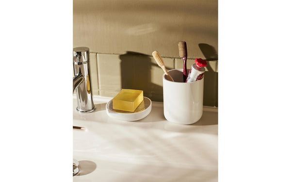 Birillo toothbrush holder by Piero Lissoni for Alessi | SCP