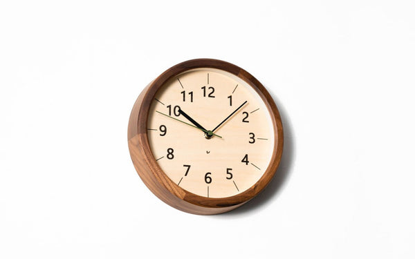 Chambre Small Nut wall clock by Interzero | SCP