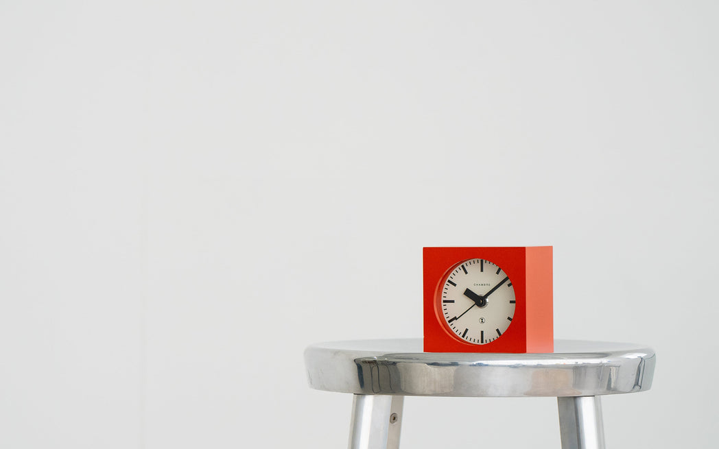 Chambre Block desk clock by Interzero | SCP