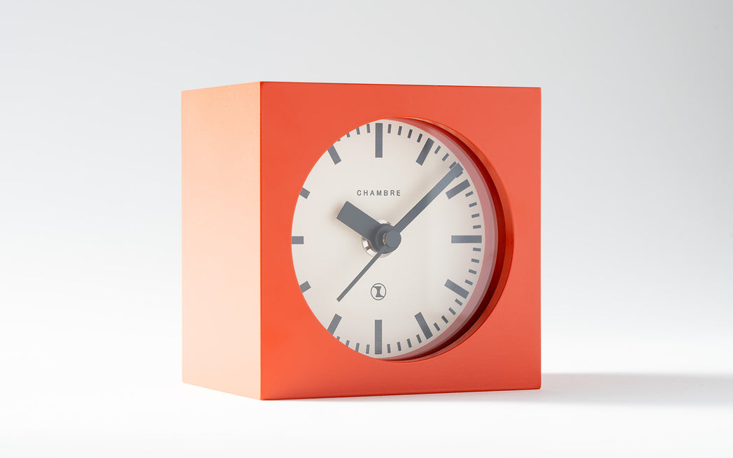 Chambre Block desk clock by Interzero | SCP