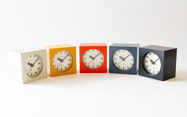 Chambre Block desk clock by Interzero | SCP