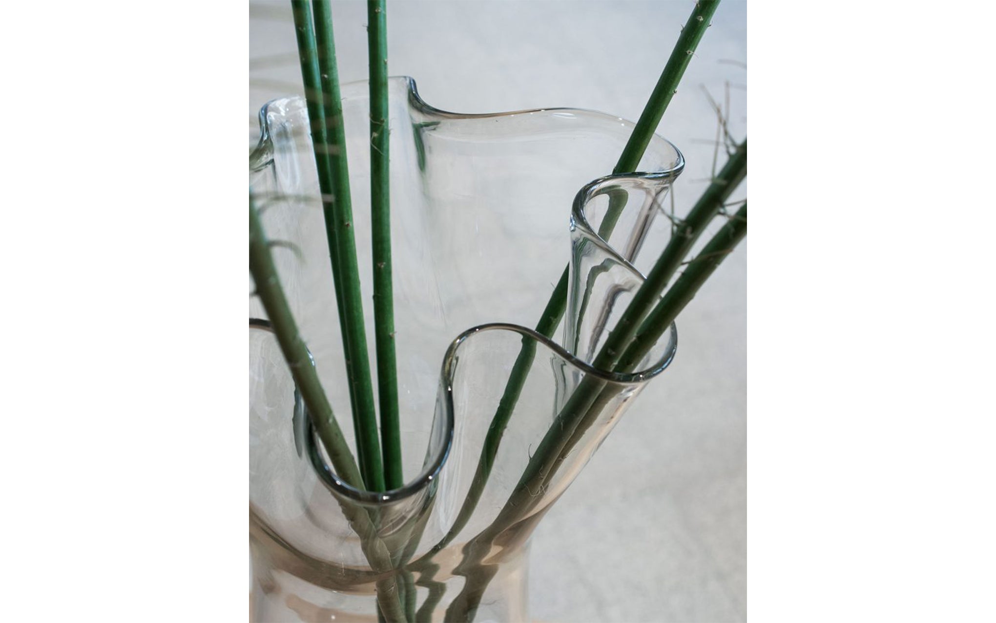 Trippy vase by Chris Martin for Massproductions | SCP