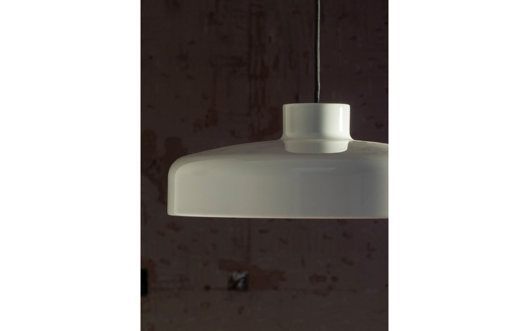 Lacquer pendant by Keiji Takeuchi for NINE | SCP