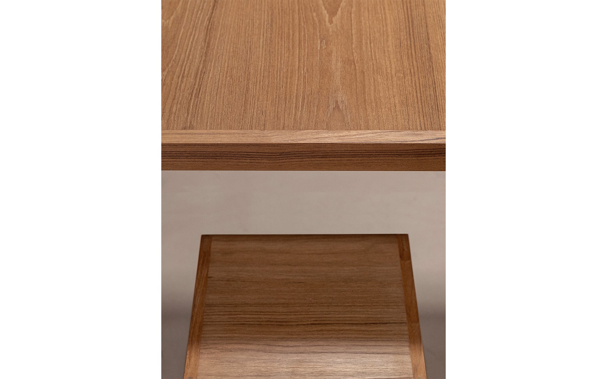 Nandi study table by Klemens Grund for Phantom Hands | SCP