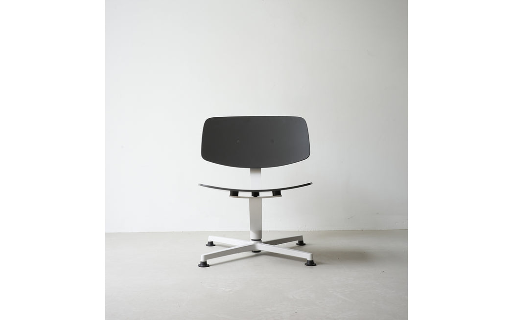 Arba lounge chair by Erwan Bouroullec for raawii | SCP