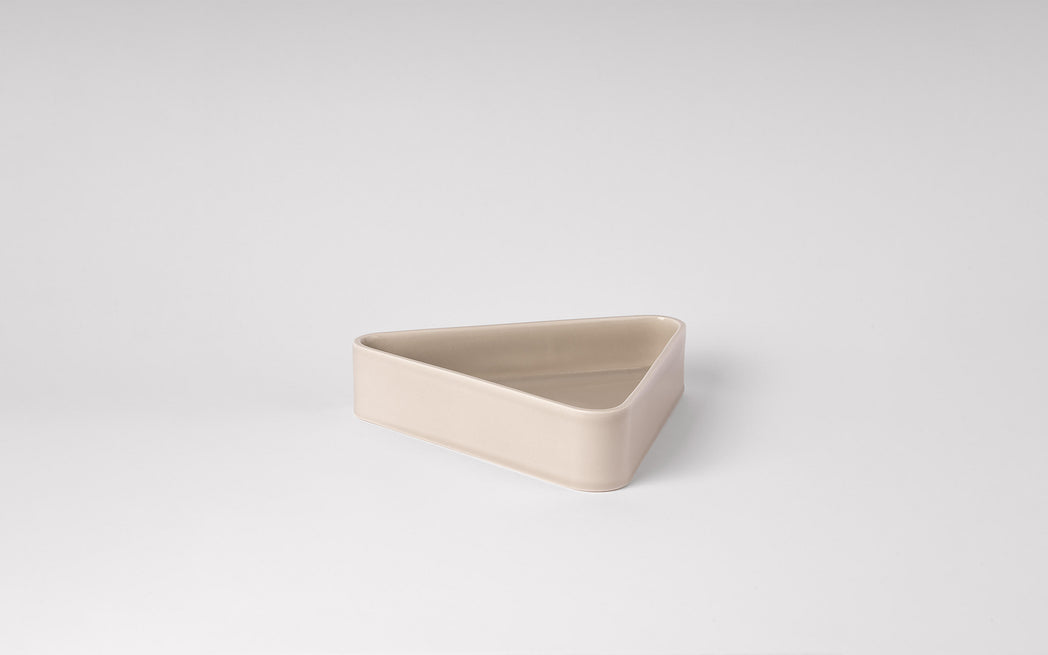 Canvas centrepiece by Nicholai Wiig-Hansen for raawii | SCP