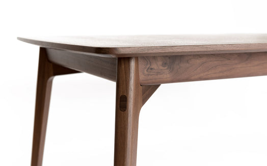 Dulwich extending table by Matthew Hilton for Case | SCP