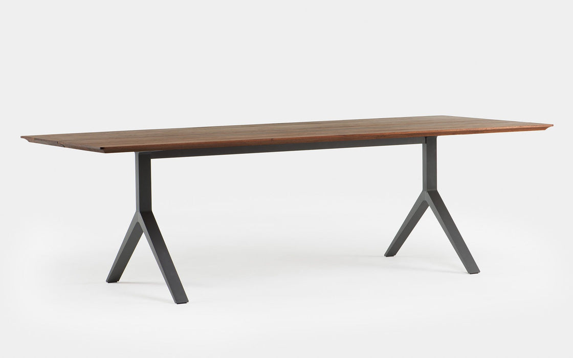 Dining Tables | SCP