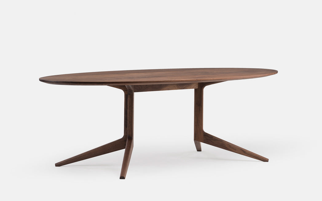 Light oval table by Matthew Hilton for De la Espada | SCP