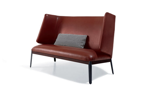 Hug love seat - low back by Claesson Koivisto Rune for Arflex | SCP