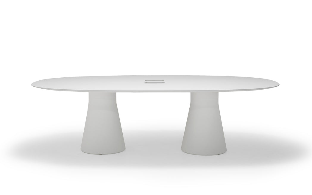 Reverse conference lounge table by Andreu World | SCP