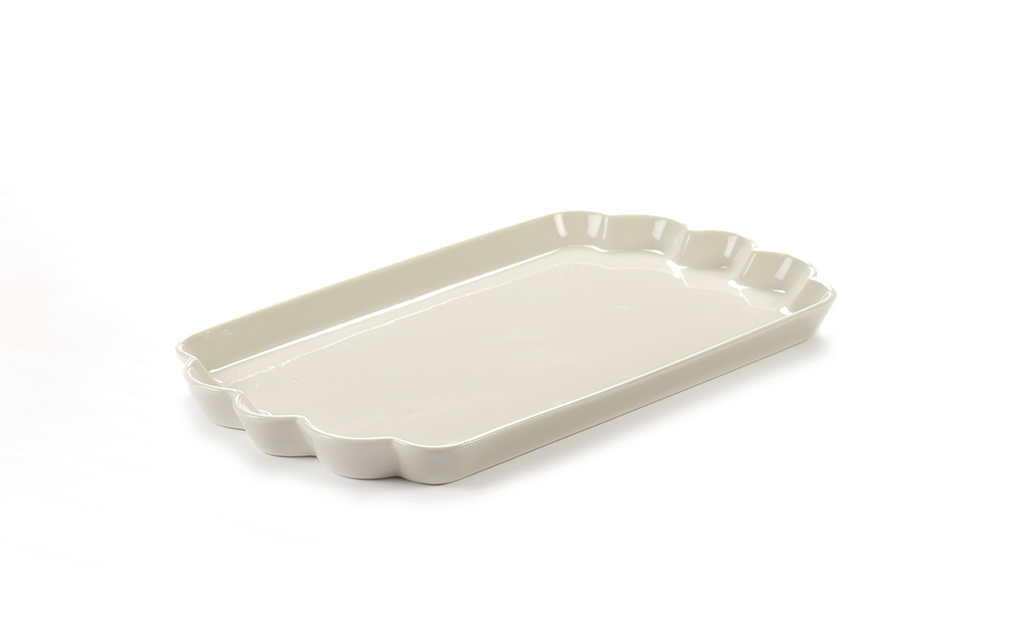 Desiree scalloped plate by Roger Van Damme for Serax | SCP