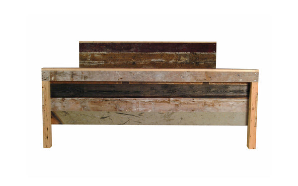 Wooden bed in Scrapwood - double | SCP