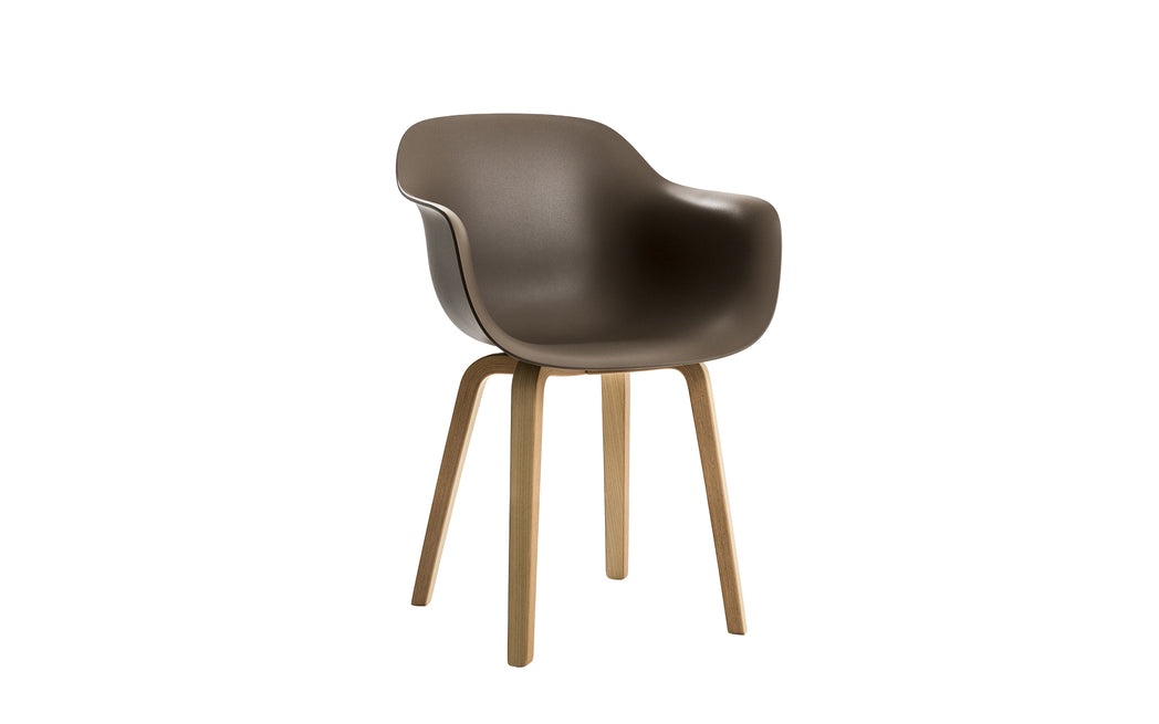 Substance armchair by Naoto Fukasawa for Magis | SCP