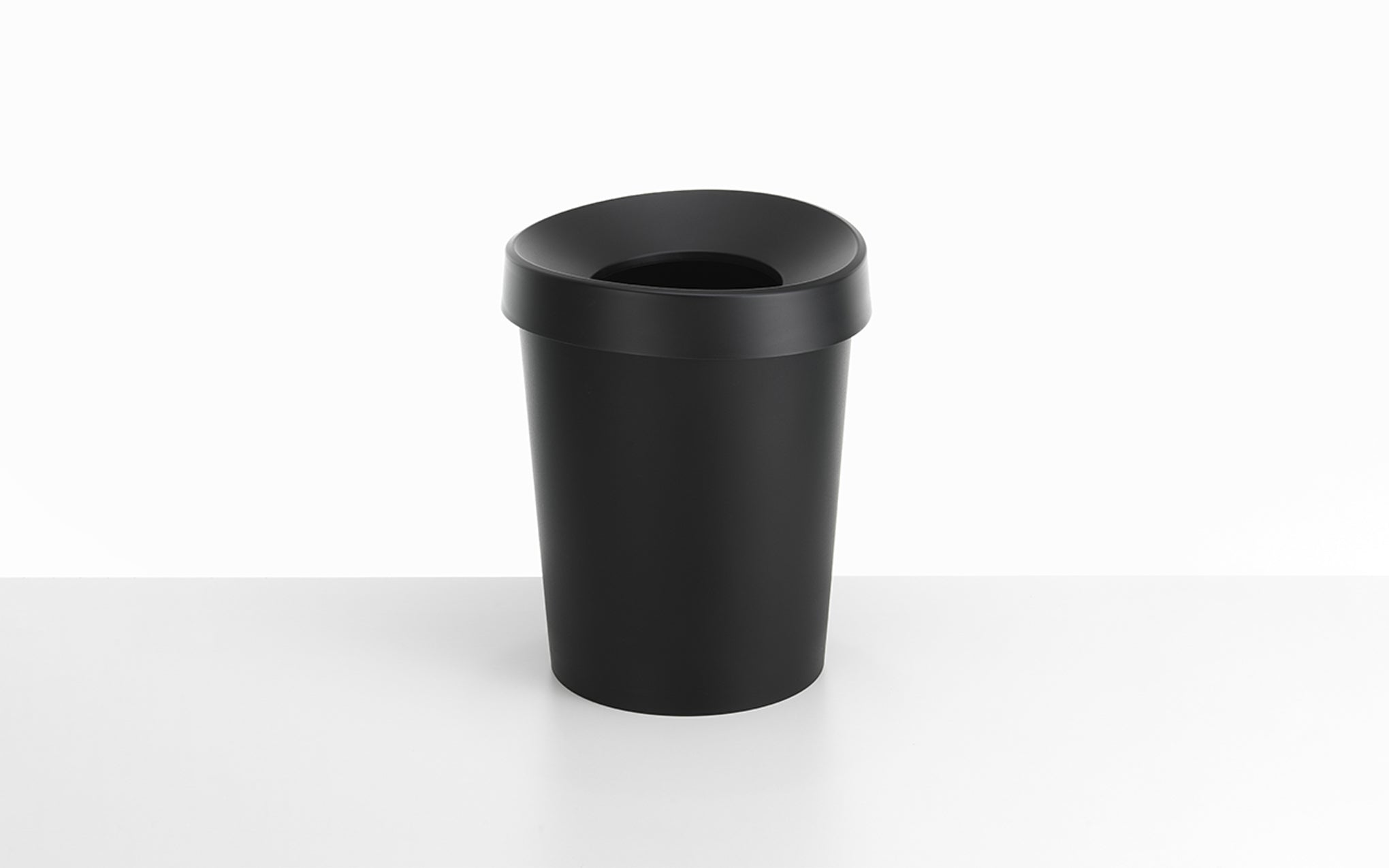 Happy Bin by Michel Charlot for Vitra | SCP