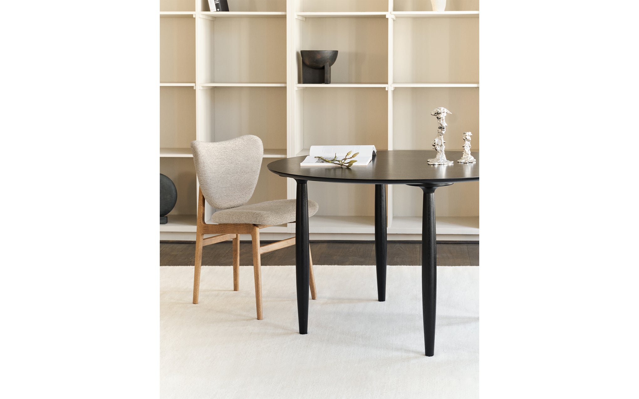 Oku round dining table by NORR11 | SCP